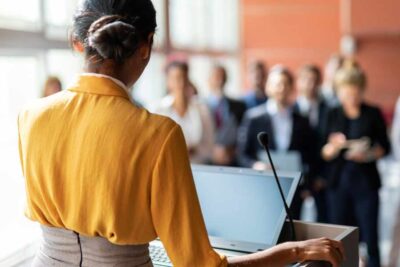 Captivate Any Audience 4 Tips To Improve Your Public Speaking