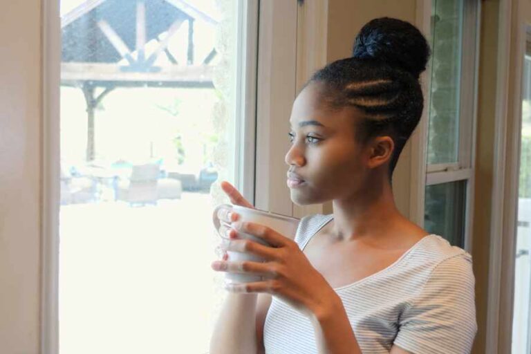 The Benefits of Looking Inward – Why Introspection Matters? – Urbaki Mind