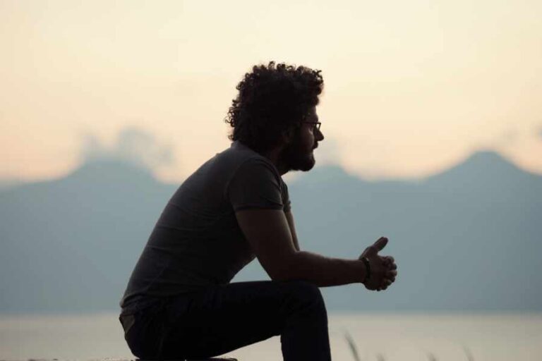 Discovering the Joy of Solitude – Learning to Love Being Alone – Urbaki ...